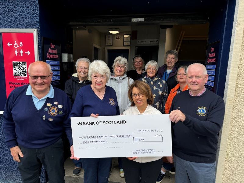 Roar-some! City of Dundee Lions support community-run public toilets in ...